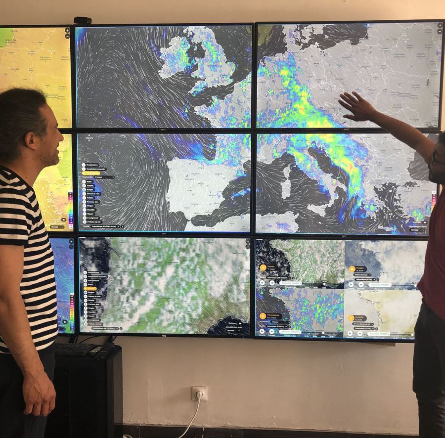 Virtual Cockpit, Command Center and Video wall solutions - Why a Cockpit?